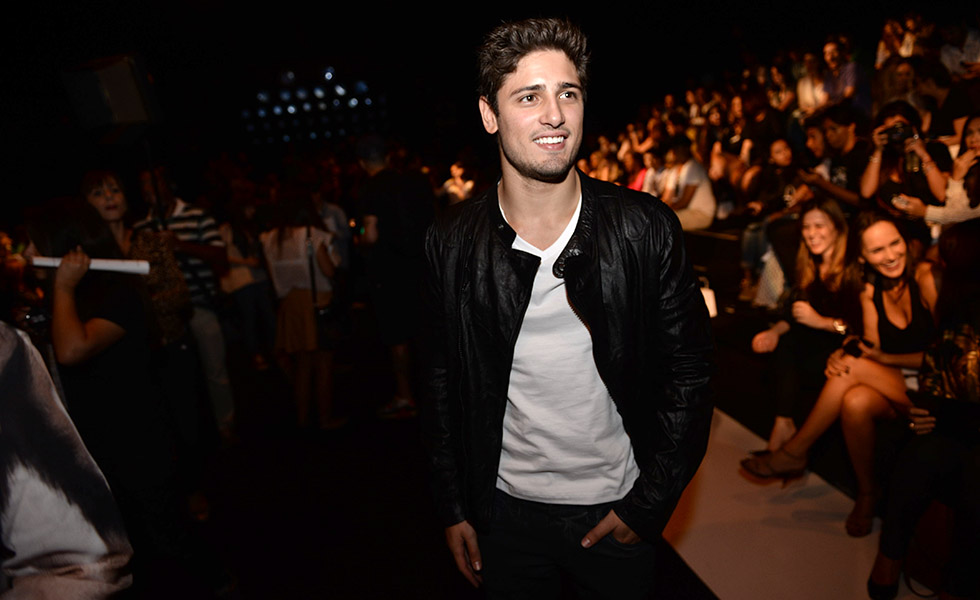 Três curiosidades sobre o ator galã Daniel Rocha. Vem descobrir ...