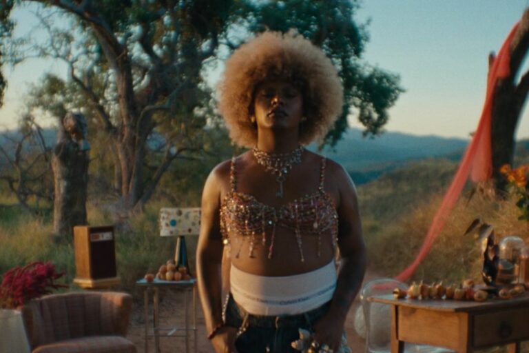 Liniker revela estreia da turnê ‘Caju’ em SP; Confira